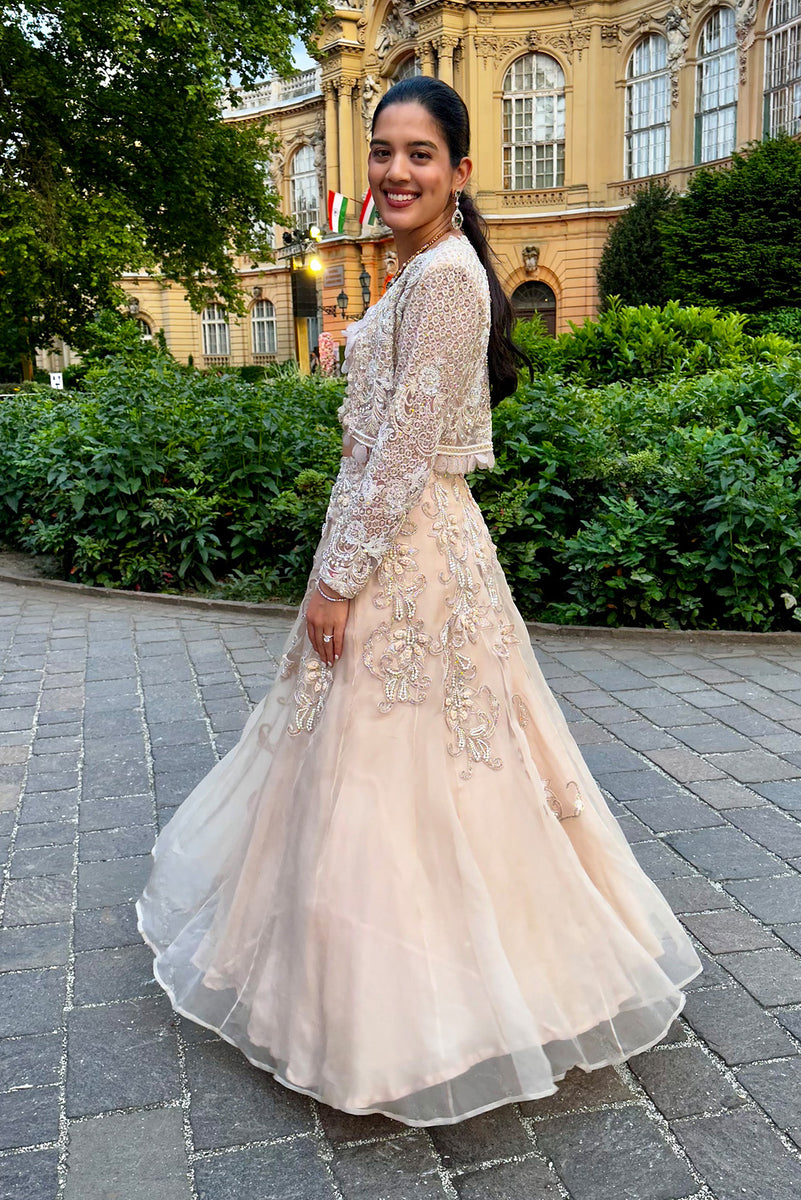 Shivani Bafna – Awigna